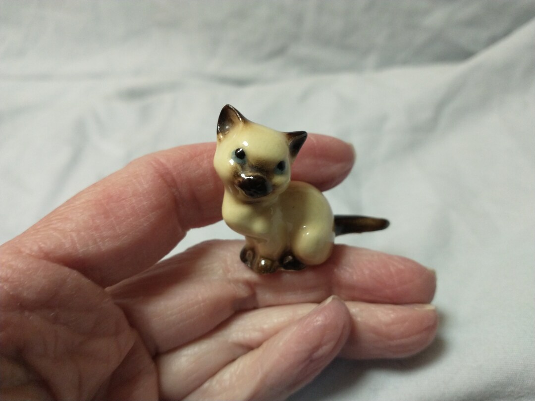 Vintage Miniature Siamese Cat Figurine by Hagen - Etsy