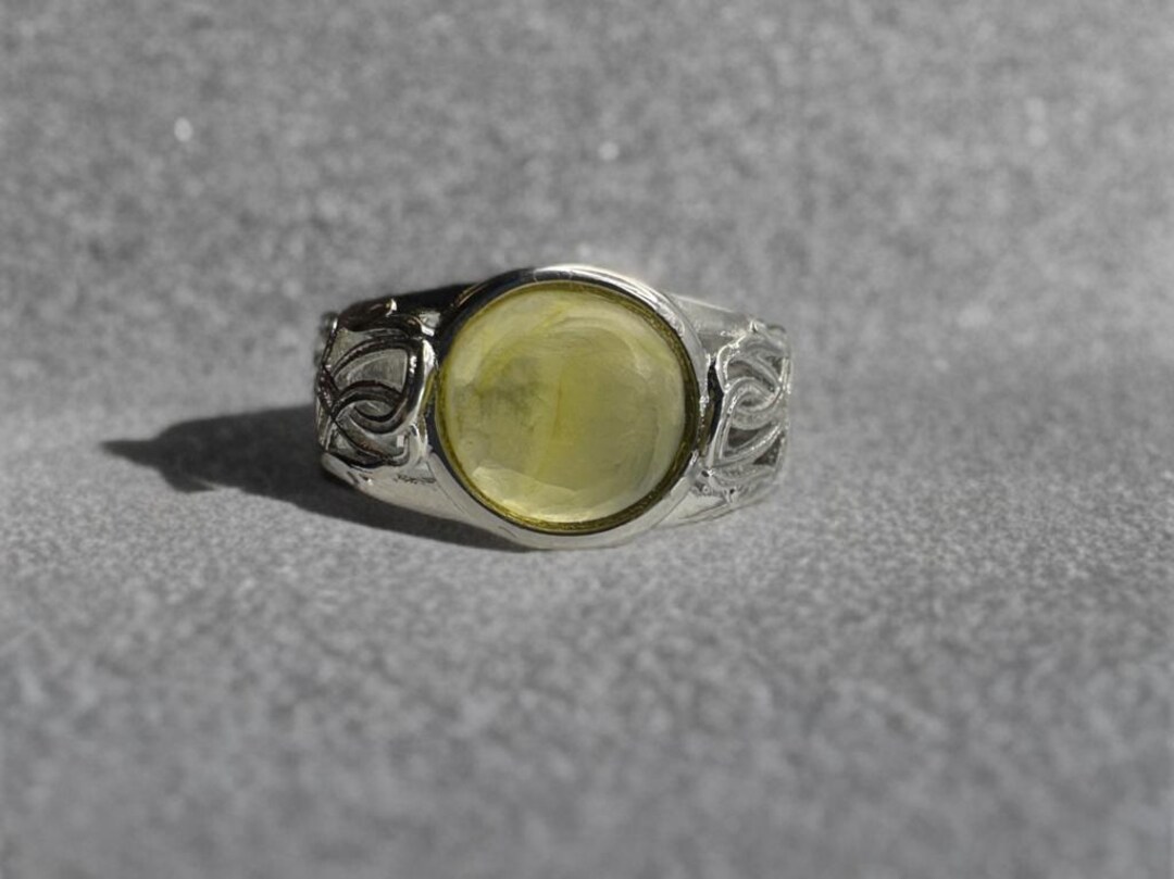 Celtic Knotwork Amber Ring – Natural Dominican Amber – Ornate Silver ...