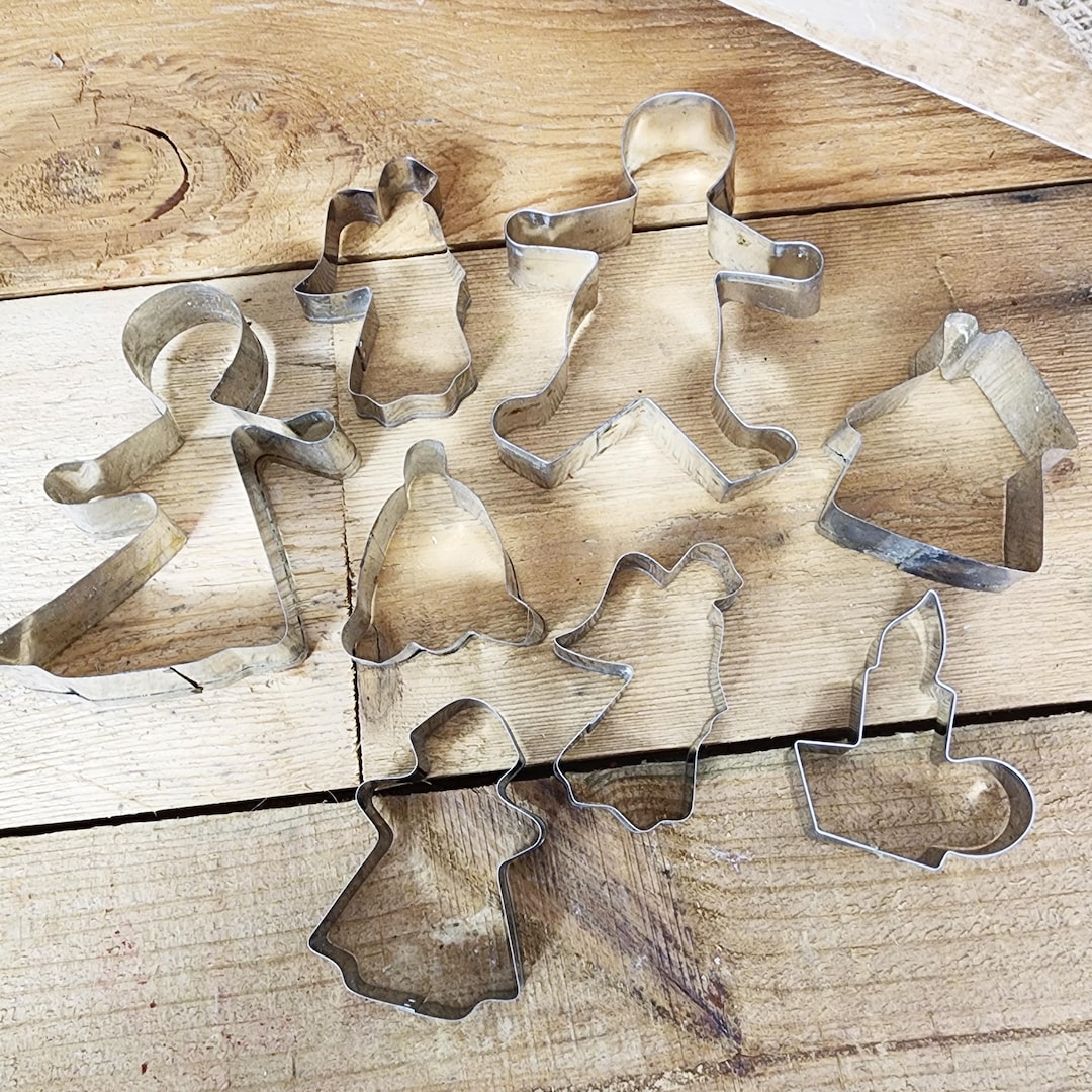 Vintage Metal Cookie Cutters Set of Eight, Craft Supplies, Aged Cookie ...