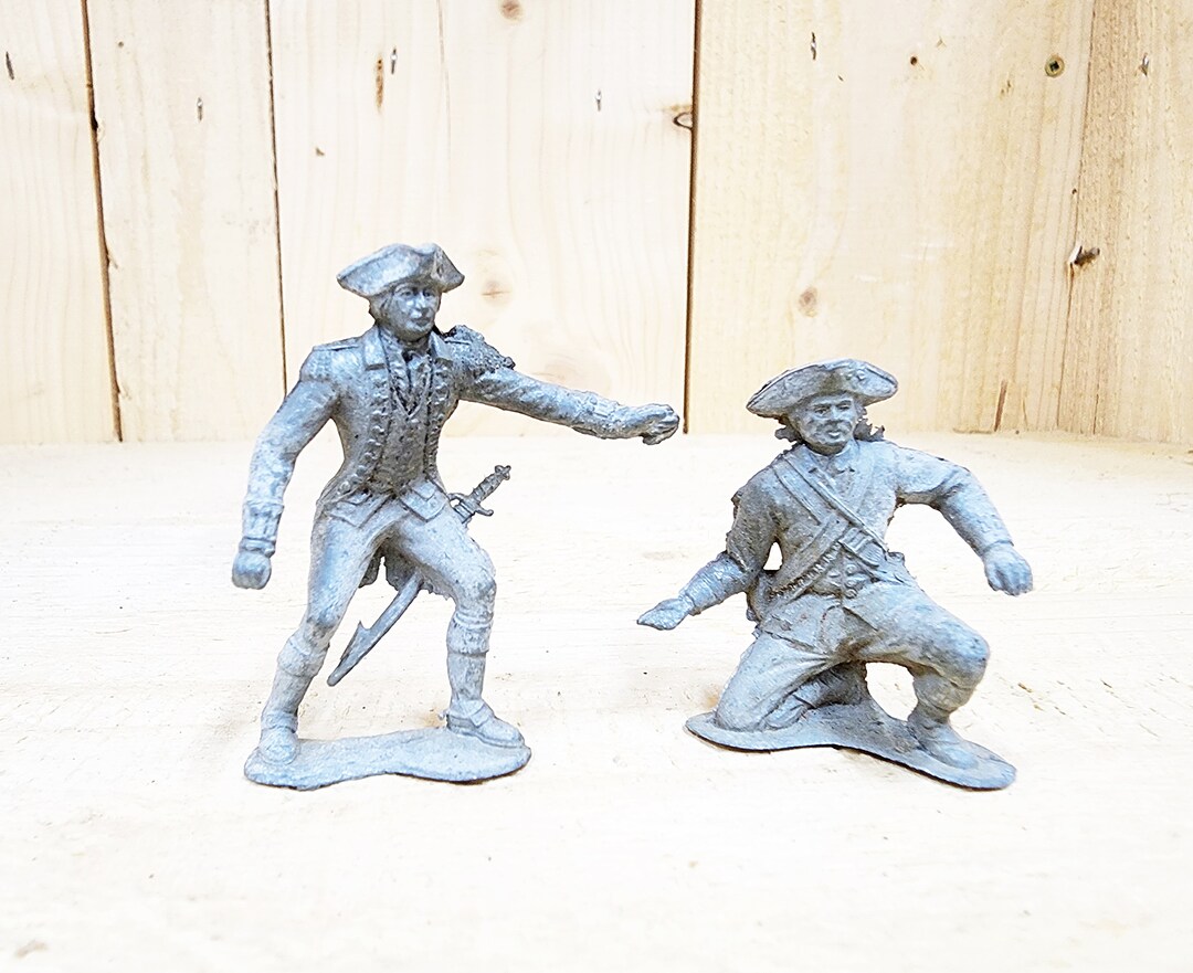 Set of Two Small Vintage Cast Metal Soldier, Small Knick Knack Soldiers ...