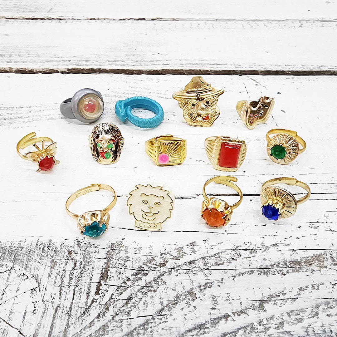 Vintage Bubble Gum Machine Rings, Bakers Dozen, Aged Rings, Kid's Toy ...