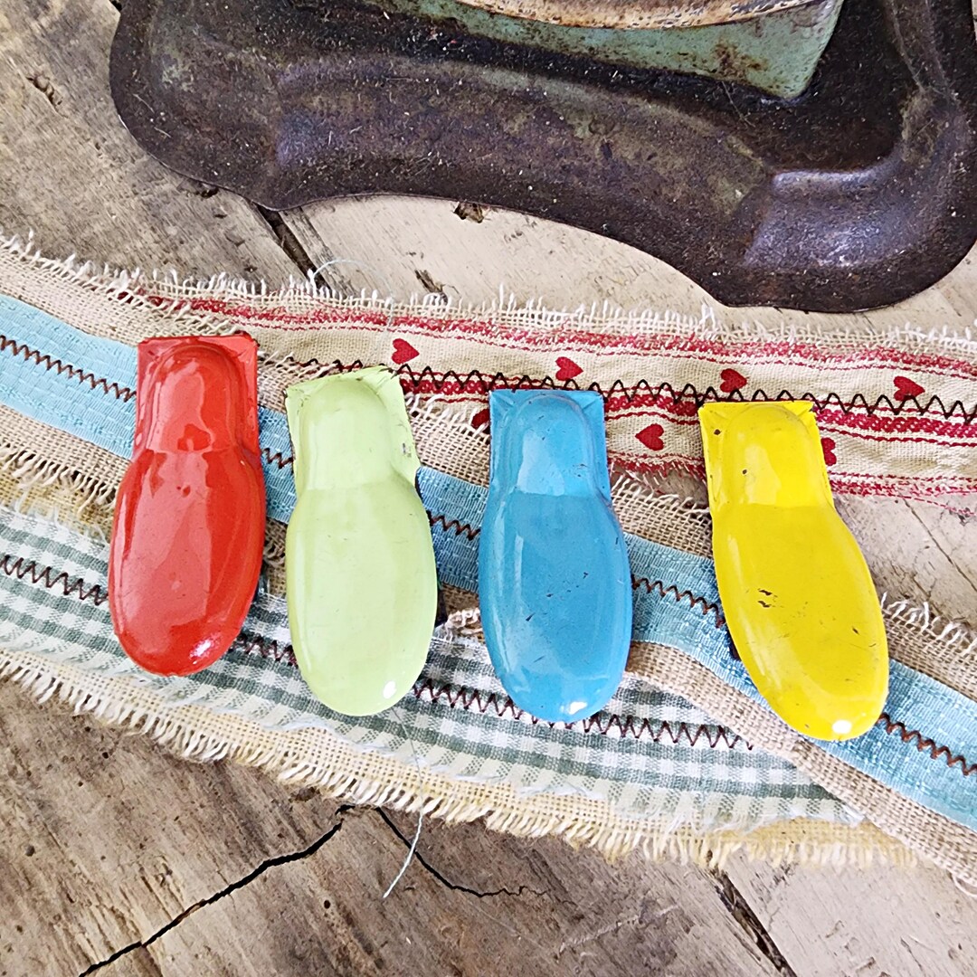 Vintage Metal Finger Clickers, Set of Four, Mixed Colors, Aged, Novelty ...