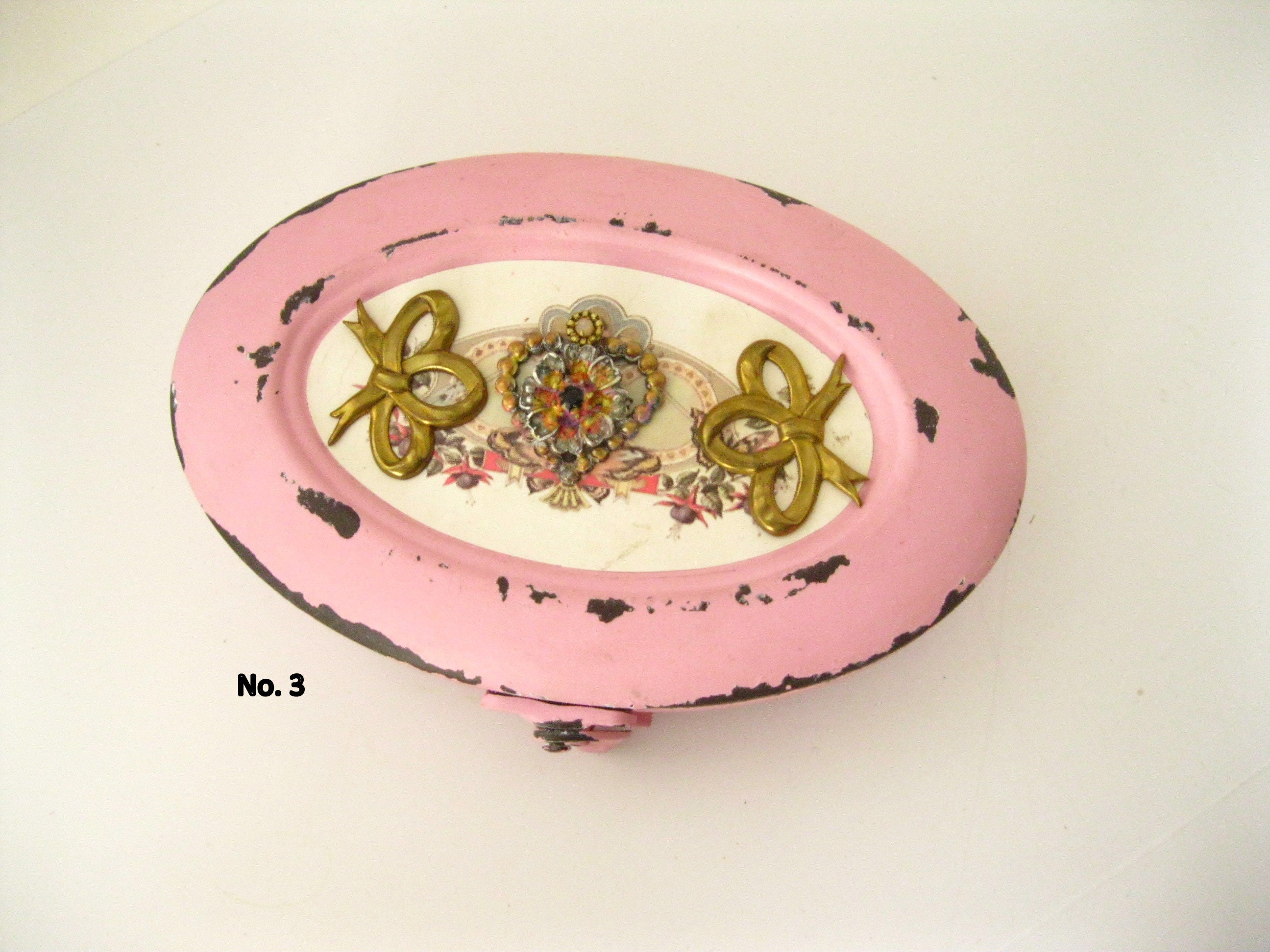 Pink metal trinket box oval with vintage flowers Shabby Chic | Etsy