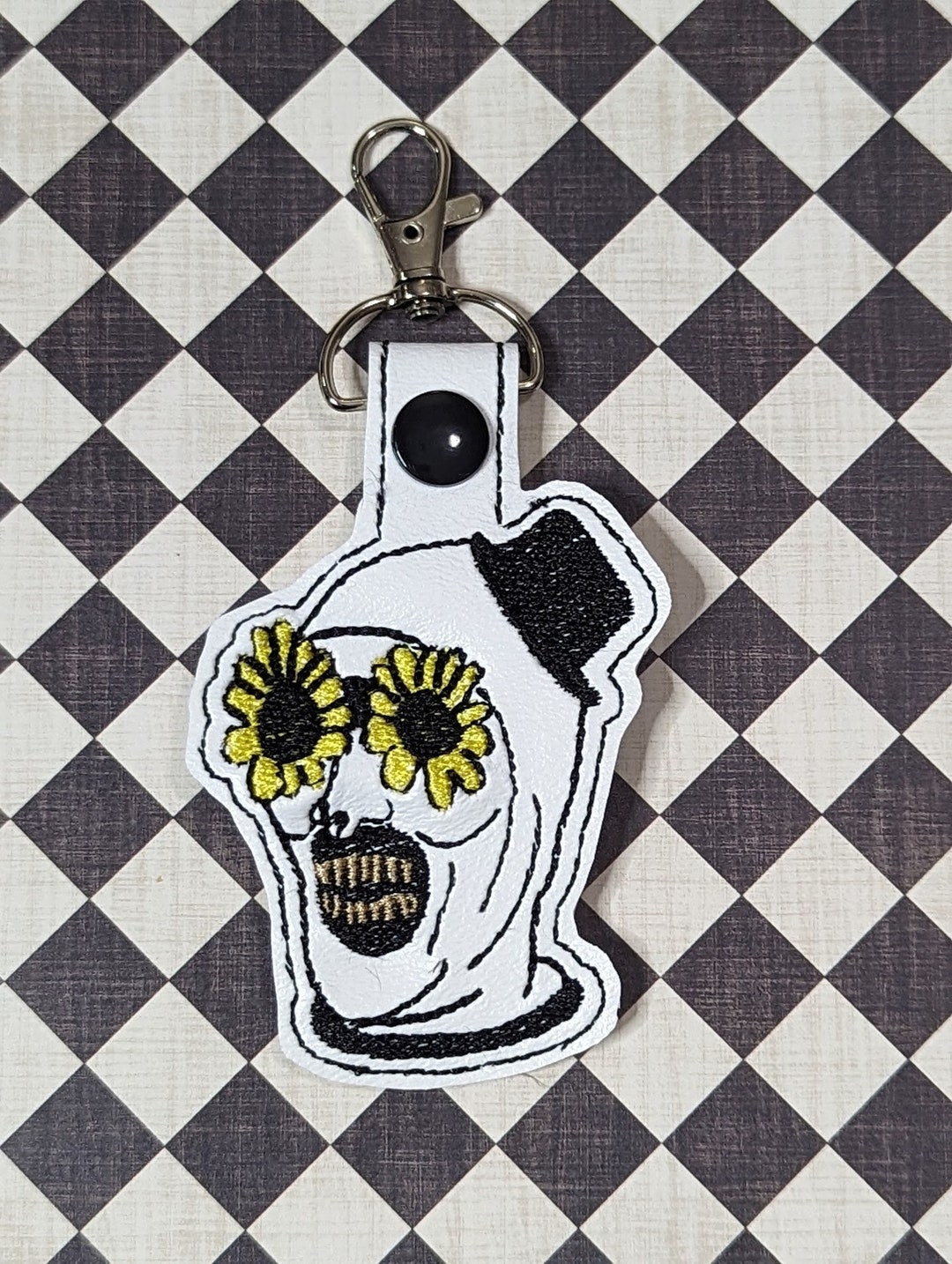 Terrifier Keychain Art the Clown Killer Clown Key Chain Free Shipping ...