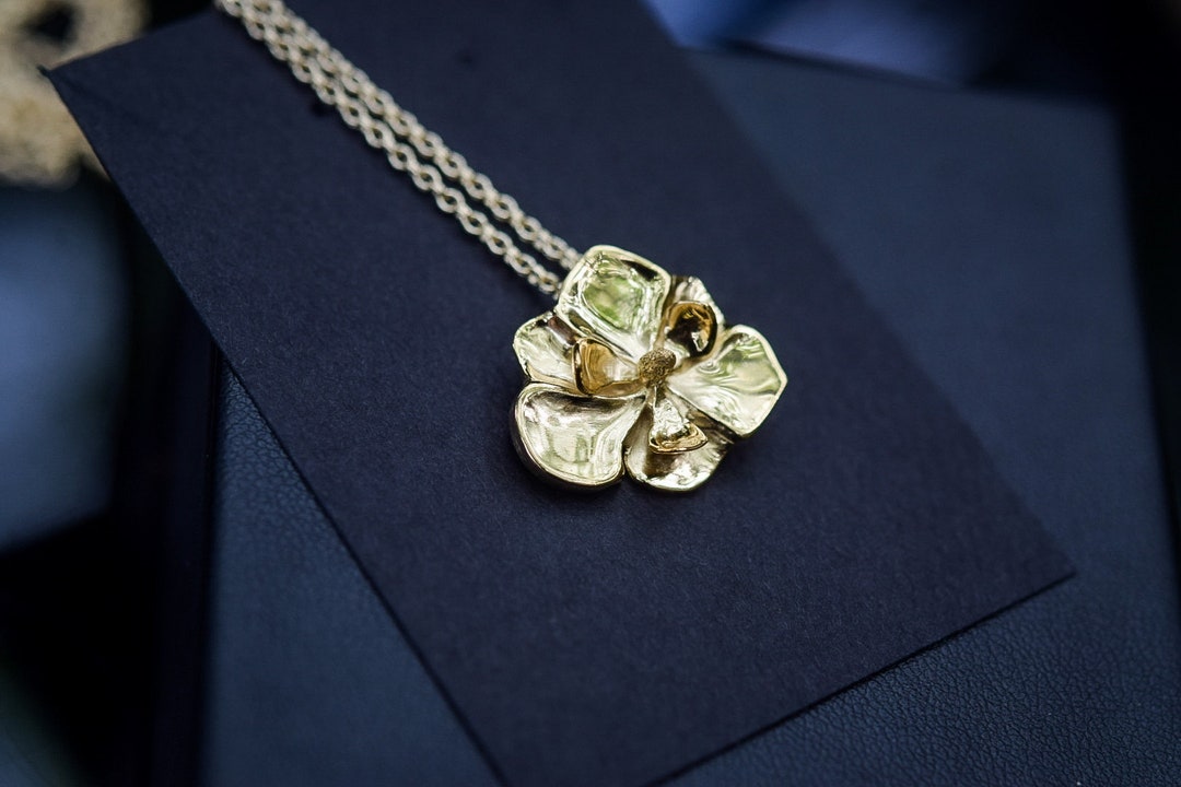 14k Gold Vermeil Magnolia/ Magnolia Necklace/ Gold Magnolia Necklace - Etsy