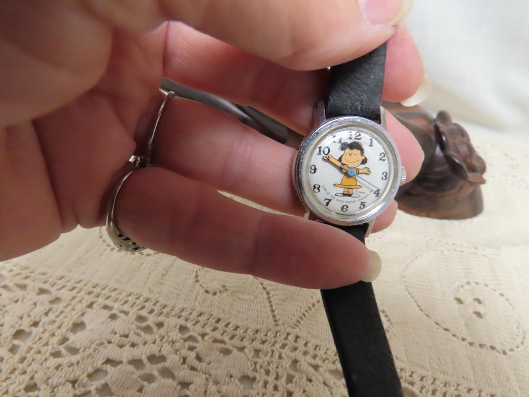 Vintage Lucy Mechanical Wrist Watch With Leather Band Peanuts Charles ...
