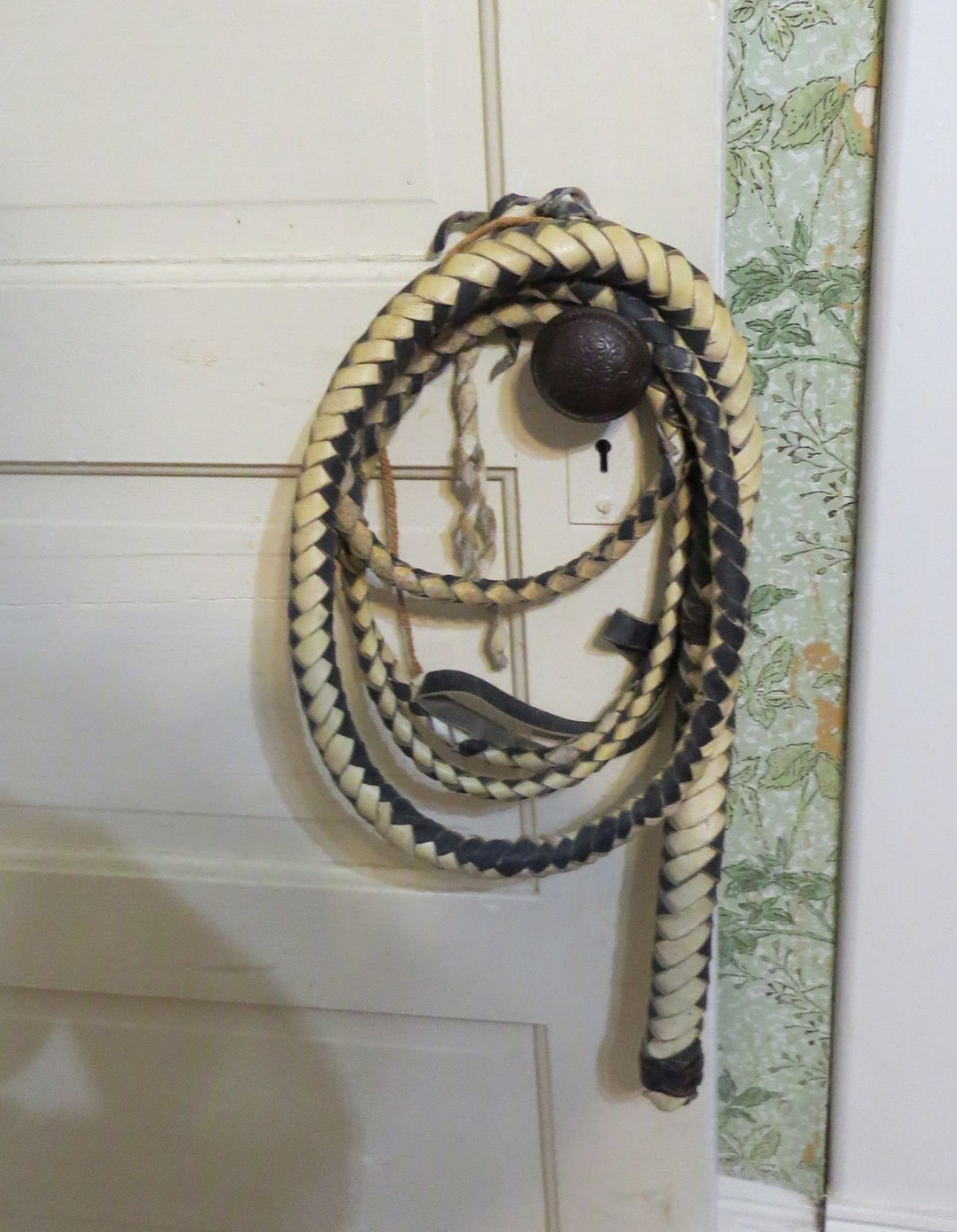 SALE Vintage 2 Color Bullwhip Handcrafted Bull Whip With Wrist Loop ...