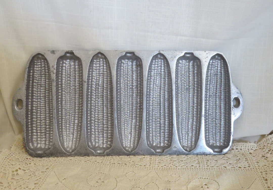 Antique Krusty Korn Kobs Junior Cornbread Stick Pans Wagner Ware Cast ...