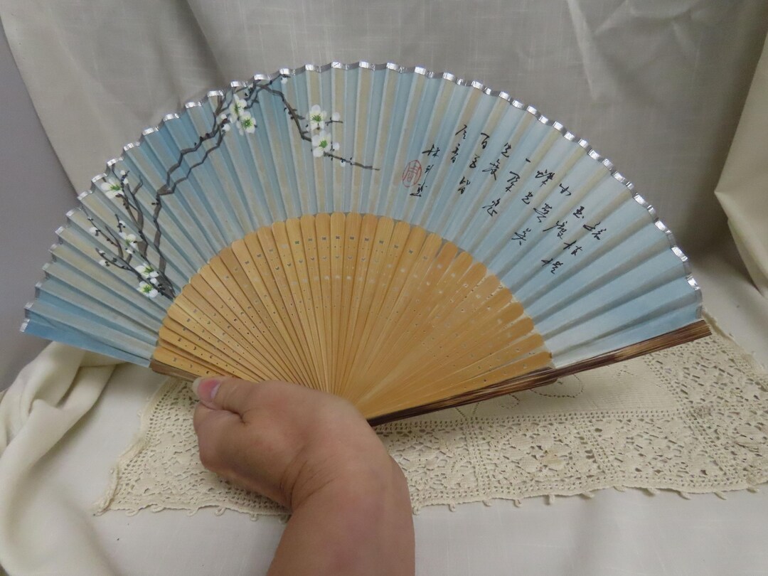 Vintage Hand Painted Paper Folding Hand Fan White Flower Blossoms ...