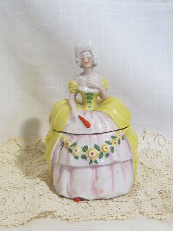powder box vintage porcelain - Gem
