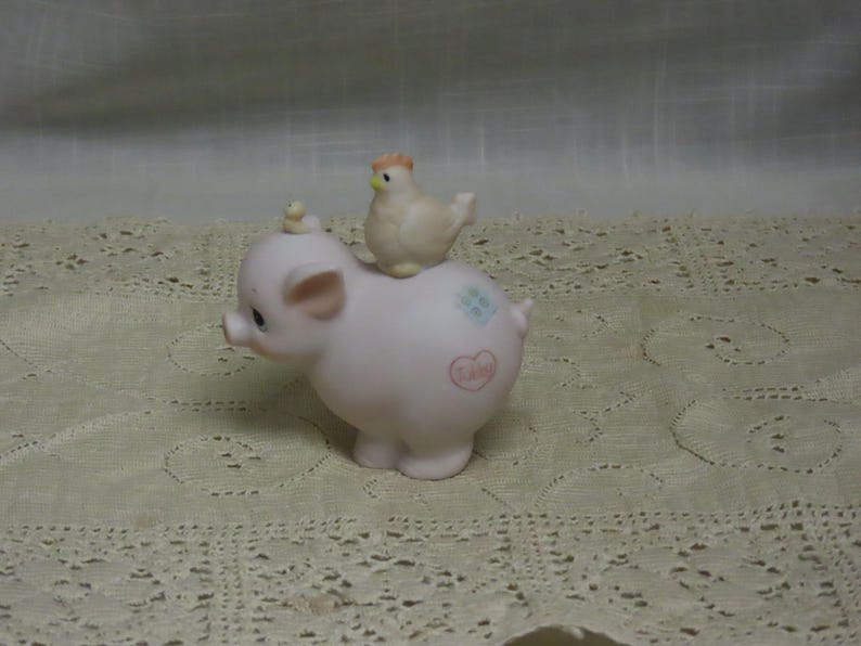 Vintage Johathan & David Enesco Tubby Pig Chicken and Chick Firgurine ...