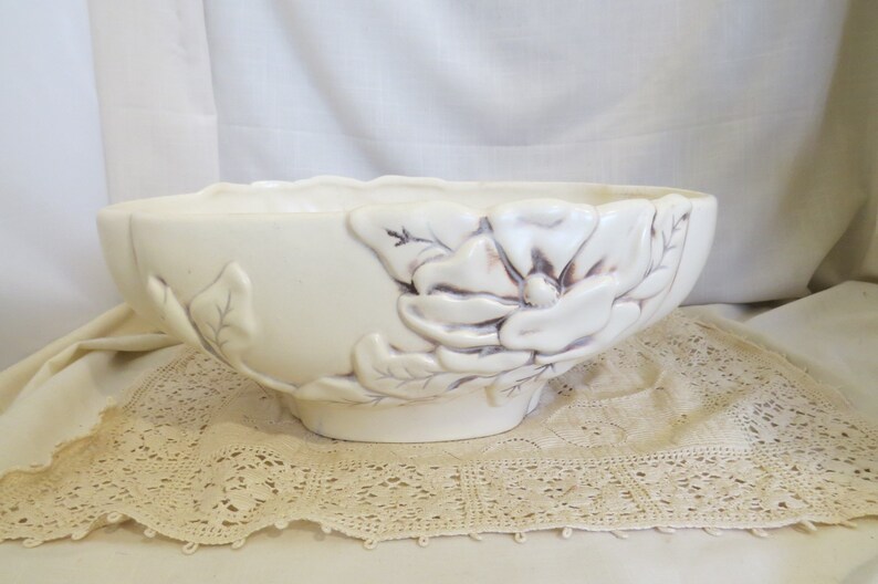 Vintage Red Wing Magnolia Flower Console Bowl 1223 - Etsy