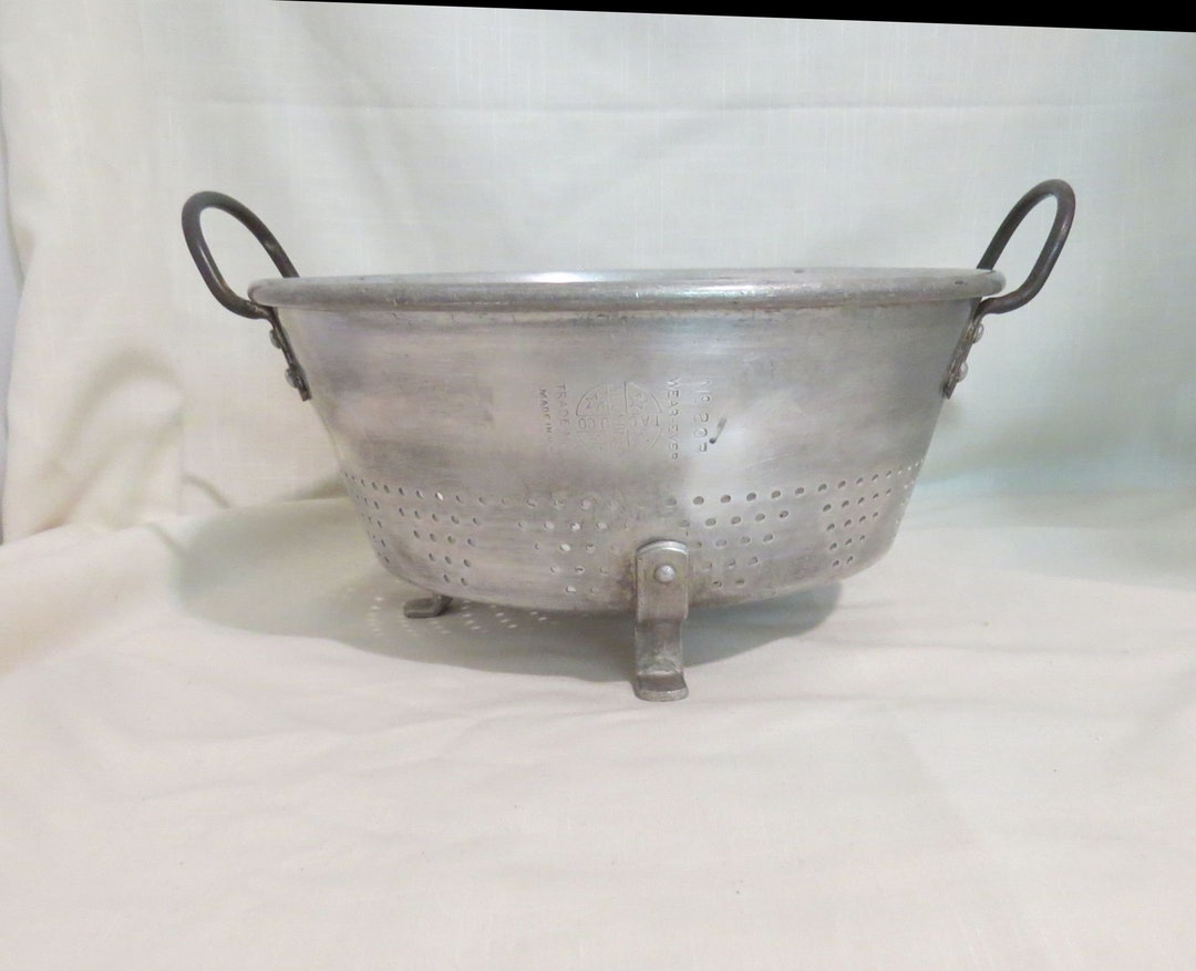 Vintage Wear-ever Colander Footed Aluminum Colander No. 207 - Etsy