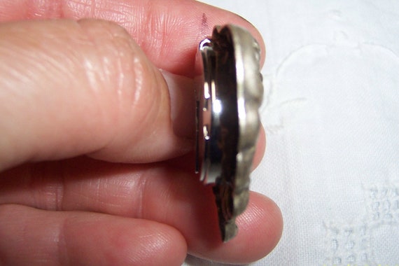 Vintage cherub angel button cover. Antique gold metal… - Gem