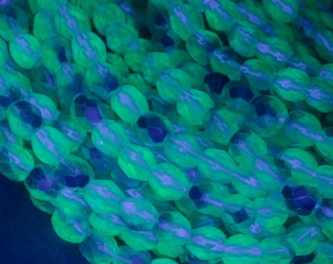 Uranium Glass Beads • Czech Glass Uranium Green With Silver • 4mm ...