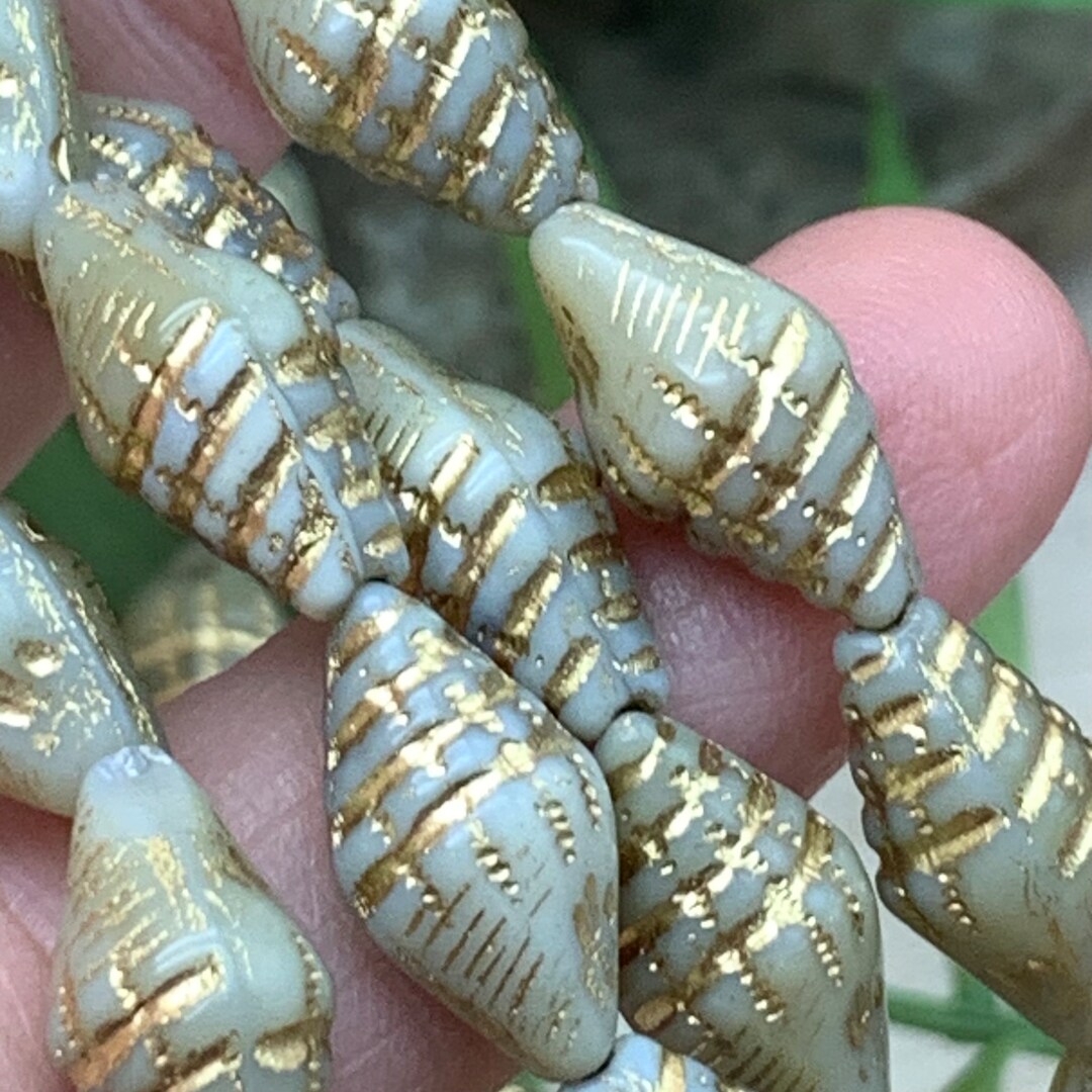 Shell Beads 10pc Ivory White Czech Glass Seashell Beads Glass Seashell ...