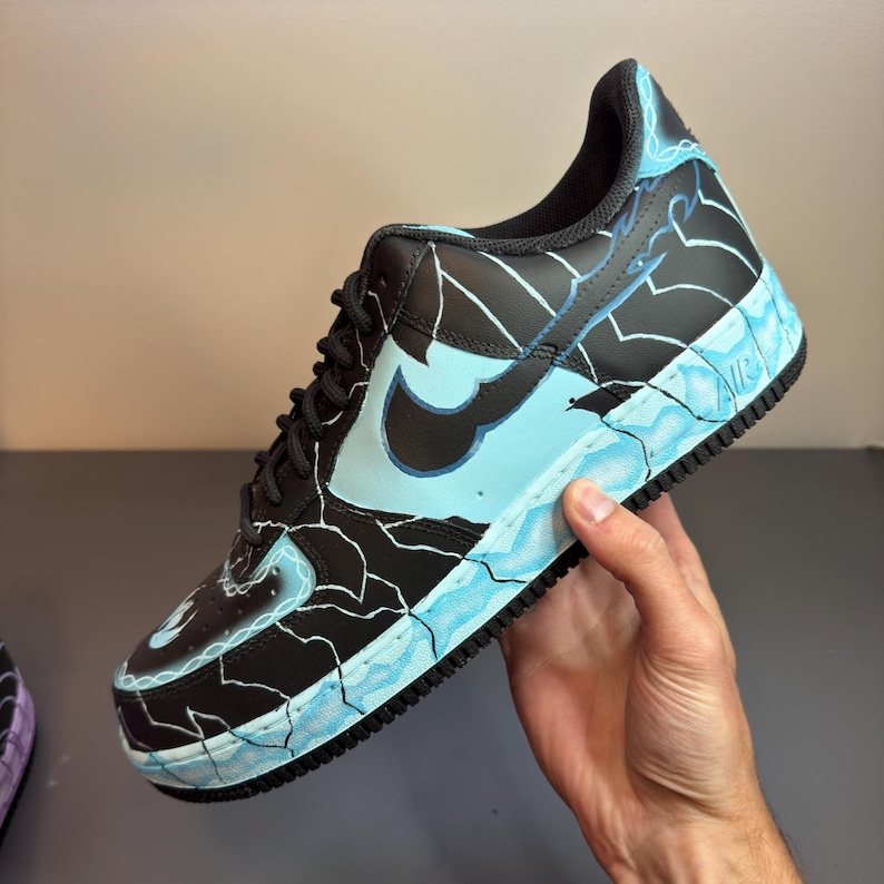 Solo Leveling Sung Jin-woo Custom Anime Sneakers | Anime Painted Shoes ...