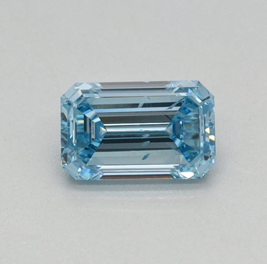 IGI Certified Blue Emerald Cut Lab Grown Diamond (0.50-5.00 Ct) VS ...