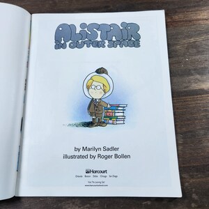 Alistair in Outer Space by Marilyn Sadler Roger Bollen Paperback Book ...