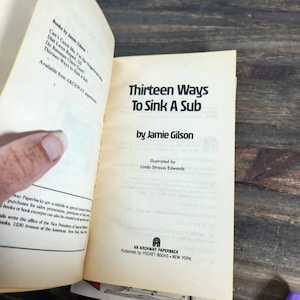 Jamie Gilson Thirteen Ways to Sink a Sub Do Bananas Chew Gum Paperback ...