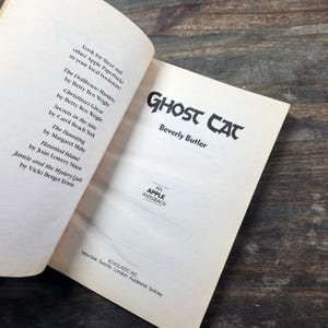 Ghost Cat by Beverly Butler Apple Paperbacks Book 1984 Vintage 4984 - Etsy