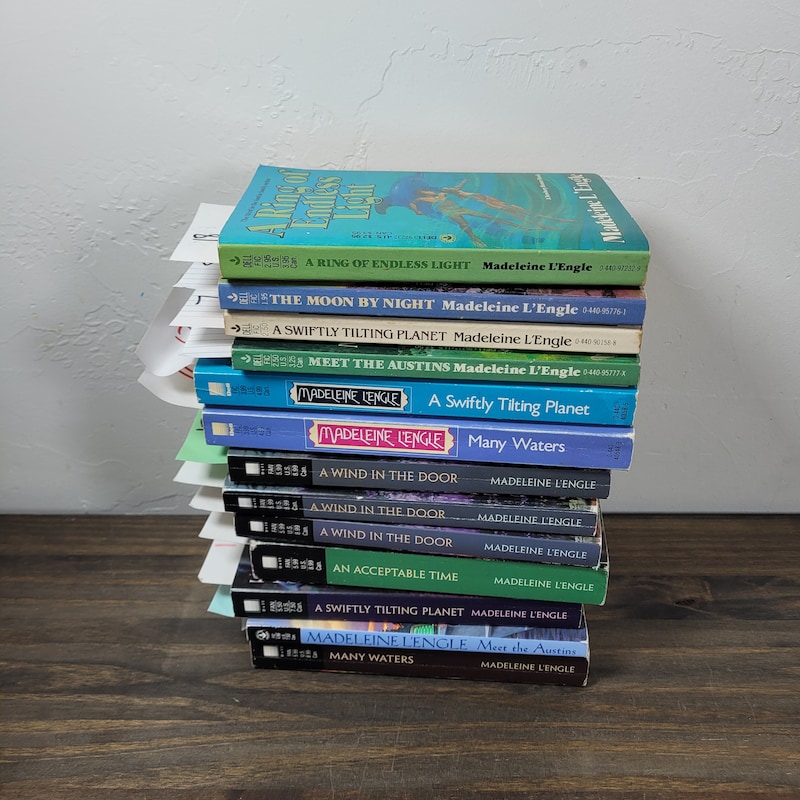 Vintage a Wrinkle in Time - Etsy