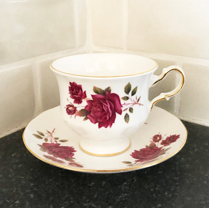 English Queen Anne Tea Cup Saucer Set Velvet Red Rose - Etsy