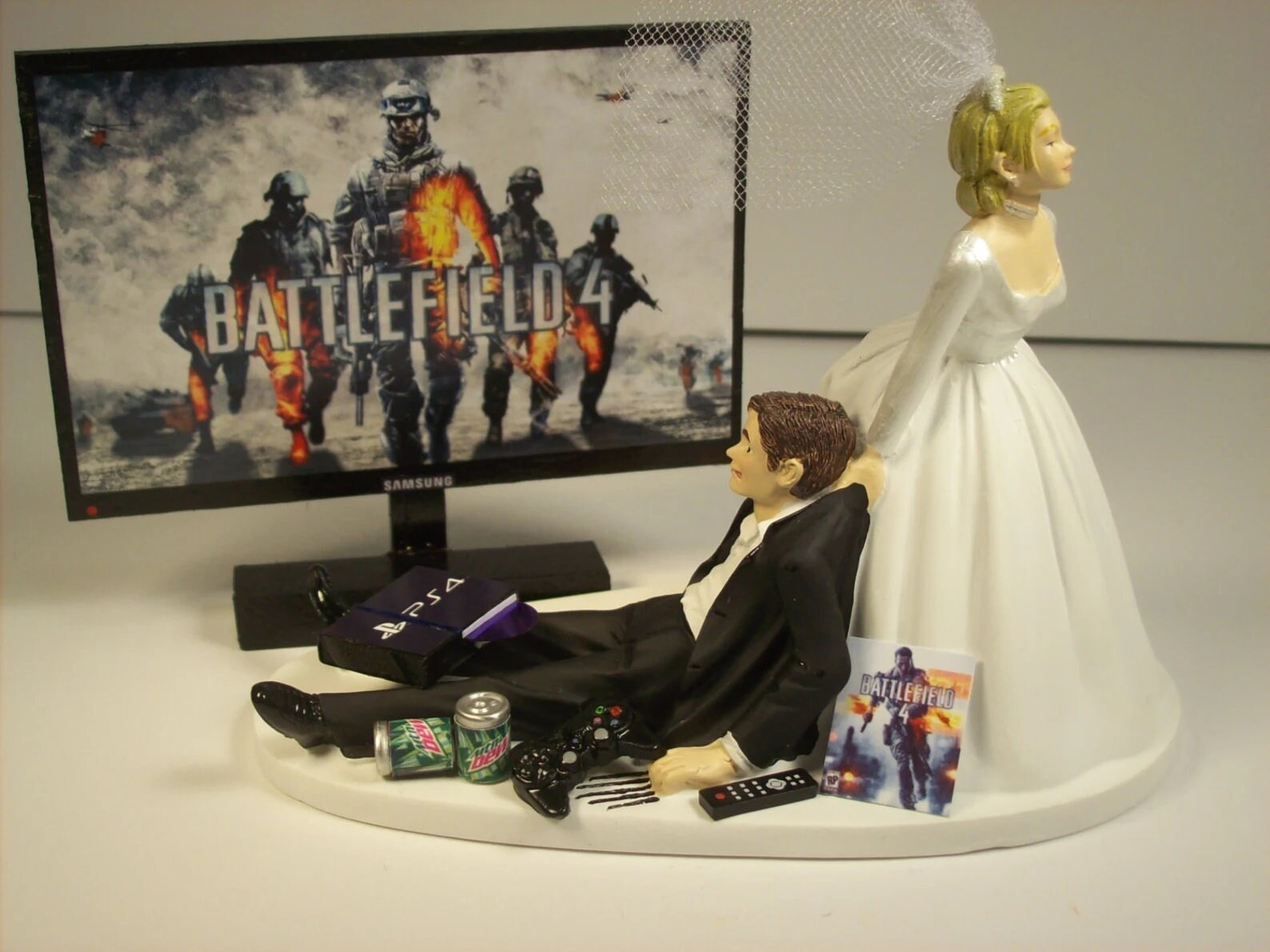 GAMER Funny Wedding Cake Topper Video Game Gaming Addict Charming ...