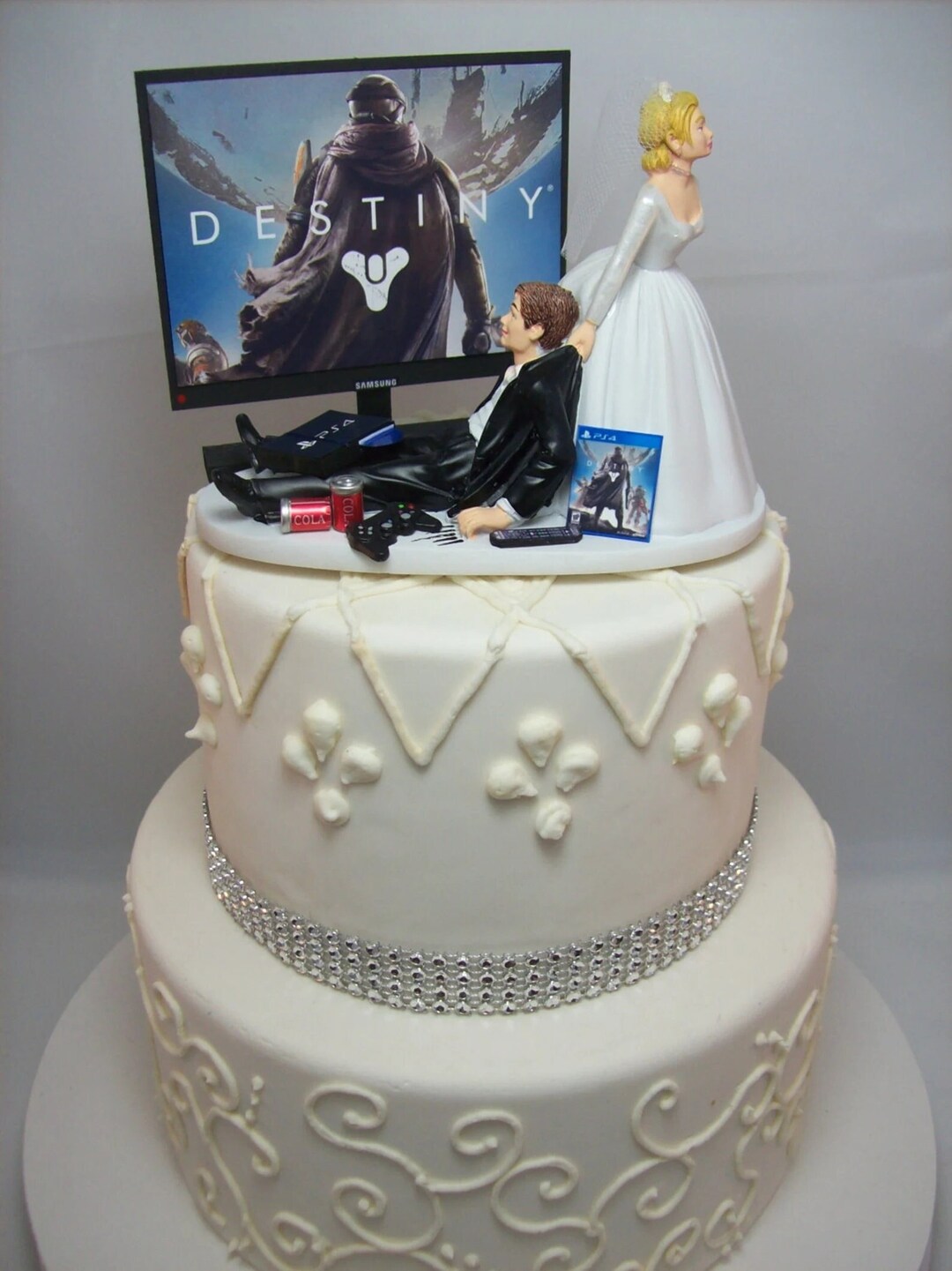 GAMER Funny Wedding Cake Topper Video Game Gaming Inspired Junkie ...