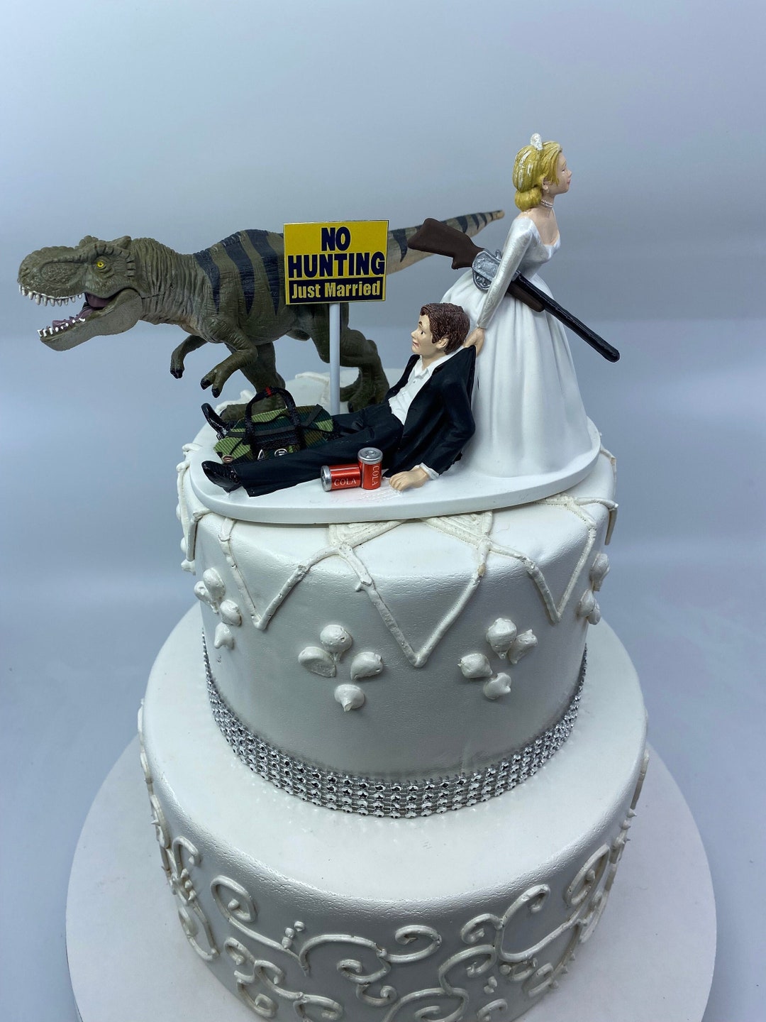 NO HUNTING T-rex With Gun Rifle Shotgun Bride and Groom Wedding Cake ...