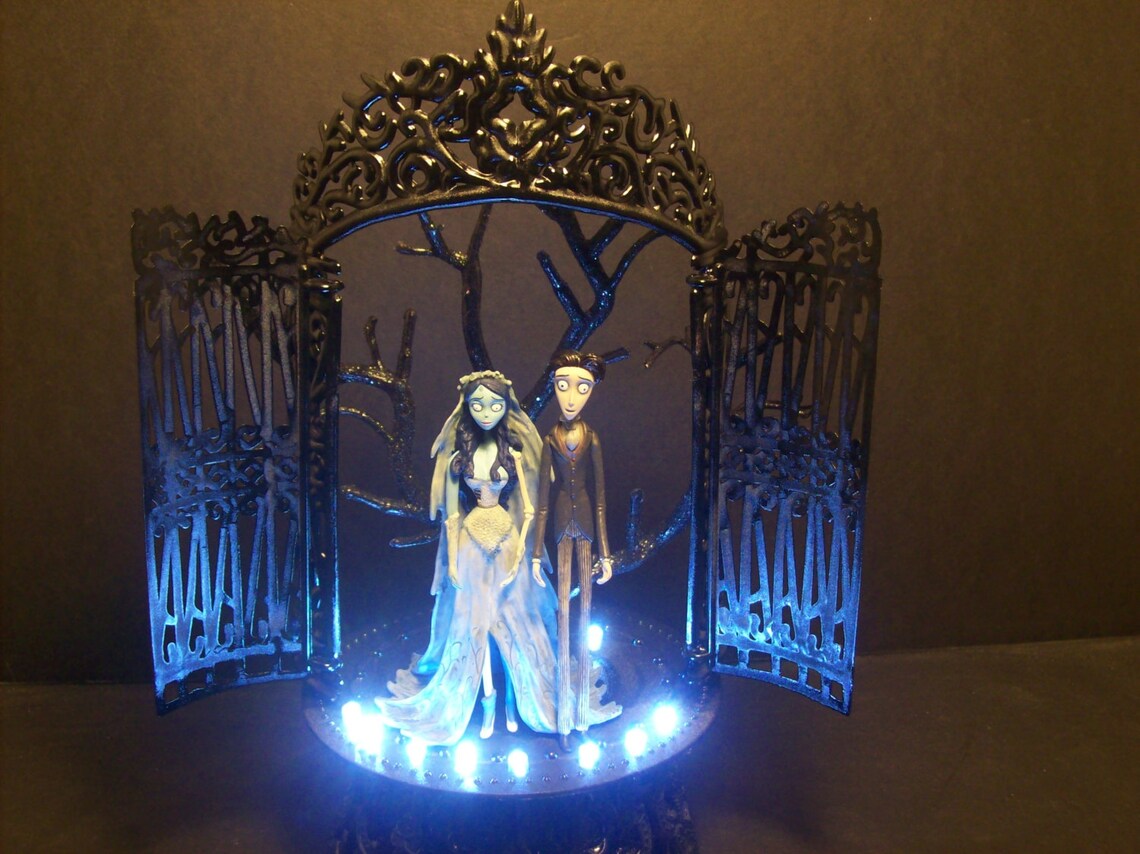 Corpse Bride & Victor Bride and Groom Wedding Cake Topper White Lights ...