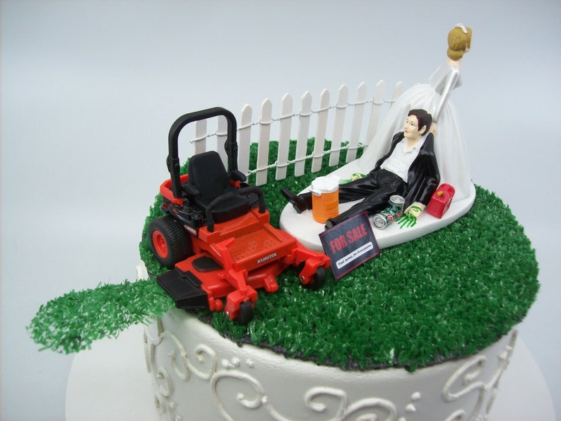 Grass Cutting Bride and Groom W/diecast KUBOTA Lawn Mower Tractor ...