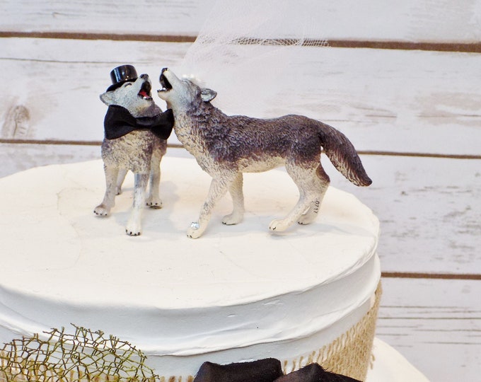 Wolf Wedding Cake Topper Bride & Groom Wolf Animal Cake Topper Alaska ...