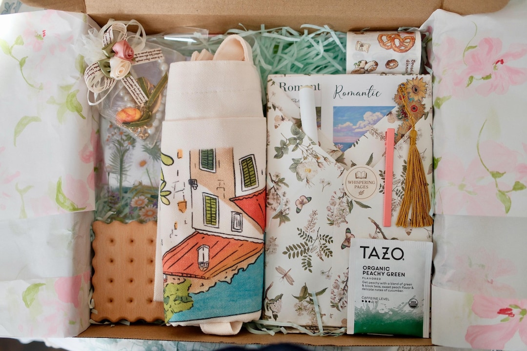 Blind Date With a Book Box| Mystery Book Gift Set| Aesthetic Bookish ...