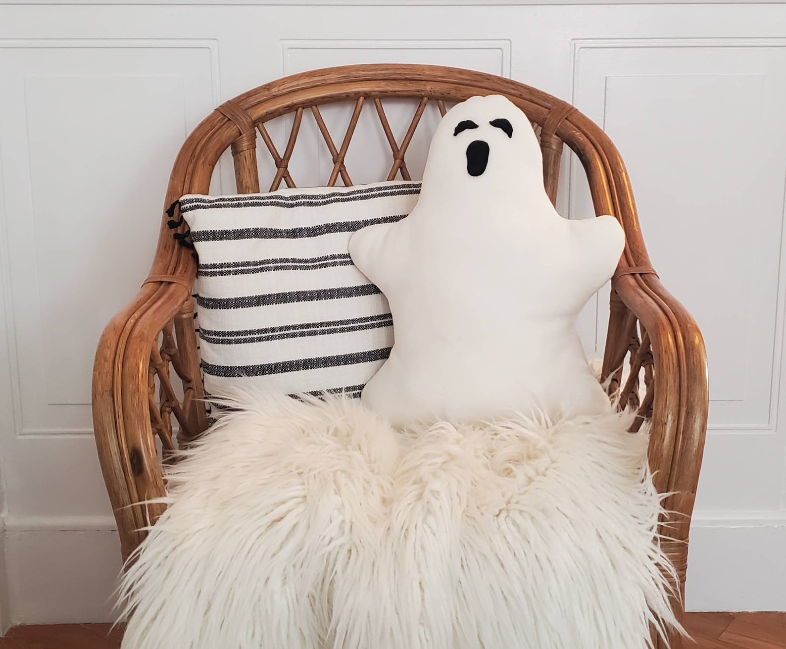 Ghost Pillow Ivory Ghost Plush Halloween Ghost Pillow - Etsy