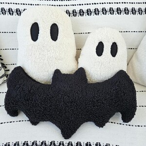 Bat Pillow, Bat Plushie, Halloween Bat Pillow, Halloween Bat Decor, Fun ...