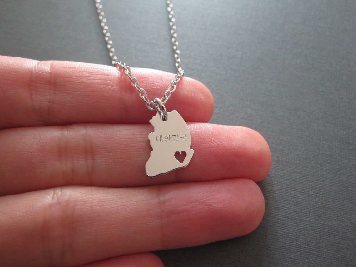 Personalized Engraved Korean Name South Korea Map Necklace in - Etsy