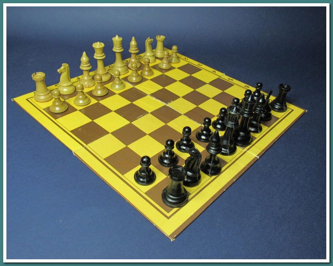 Vintage Bakelite Chess - Vintage Chess Set 1980's - Chess Game - Etsy UK