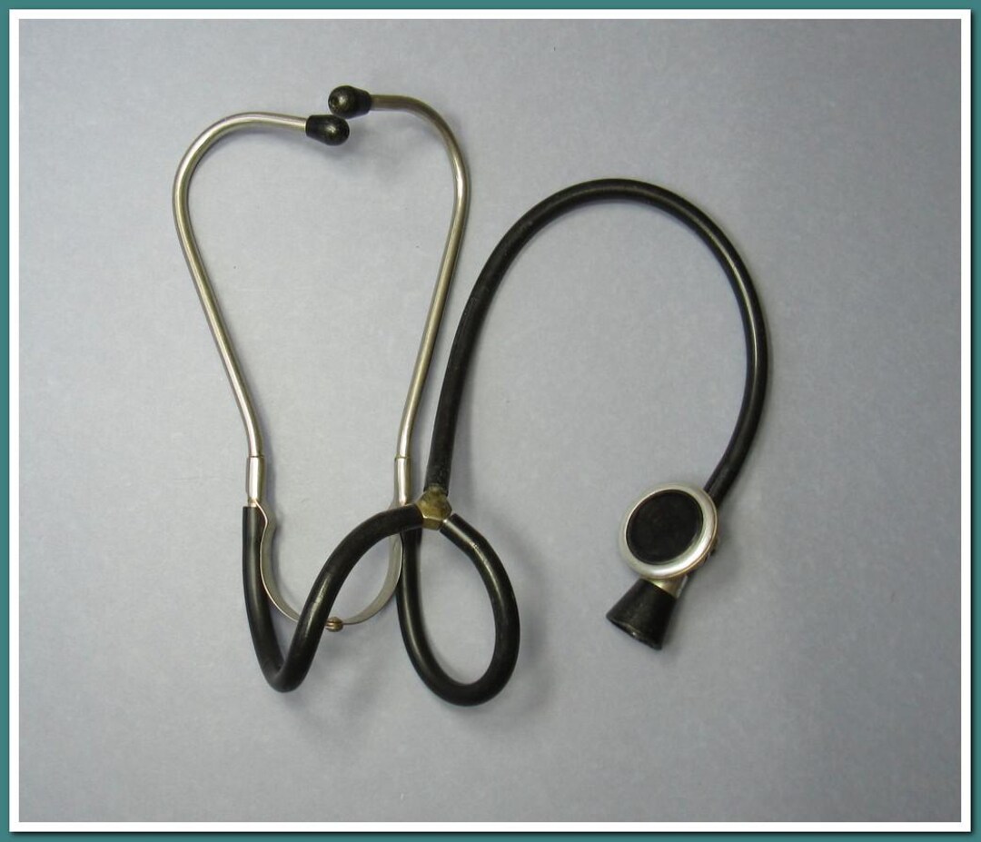 Retro Stethoscope Doctors Stethoscope Old Medical Stethoscope Medical ...