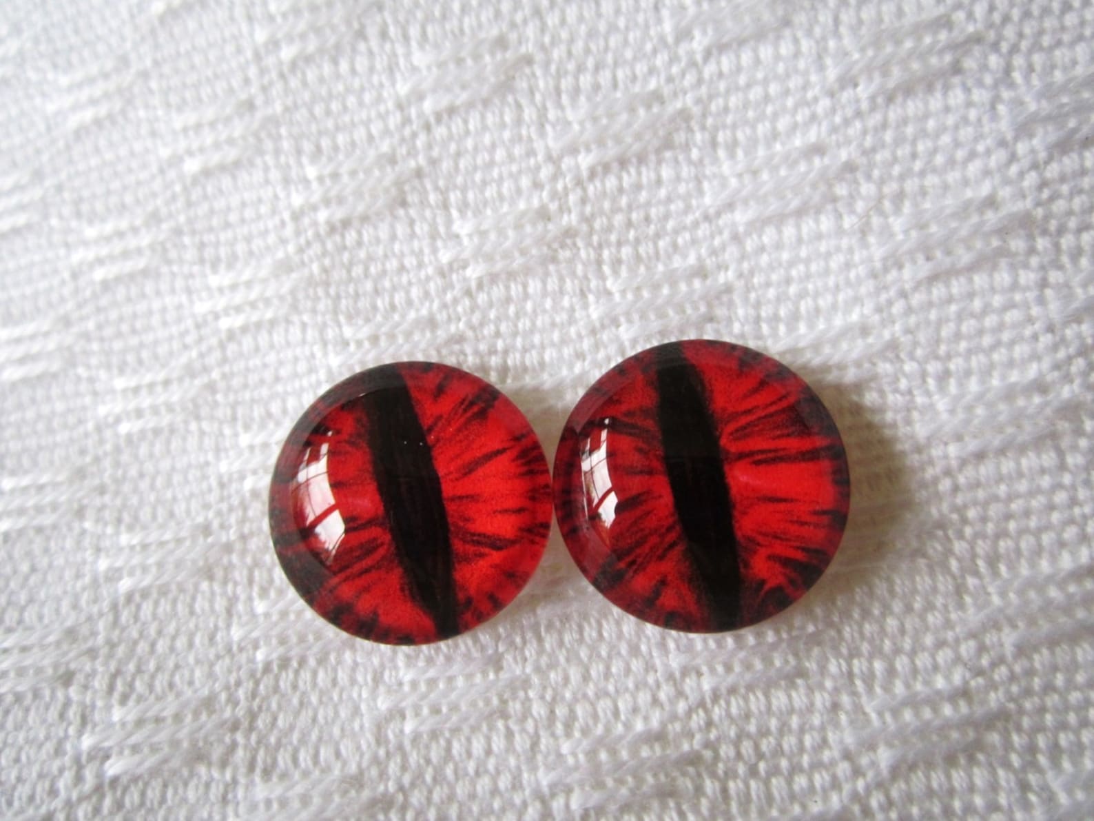 Red Dragon Eyes for Jewelry Making or Crafts 14mm Glass - Etsy