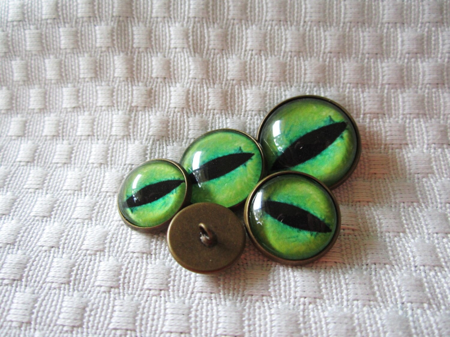Handmade Sew-on Glass Cat Eyes: Needle Felting & Plushie Supplies - Etsy