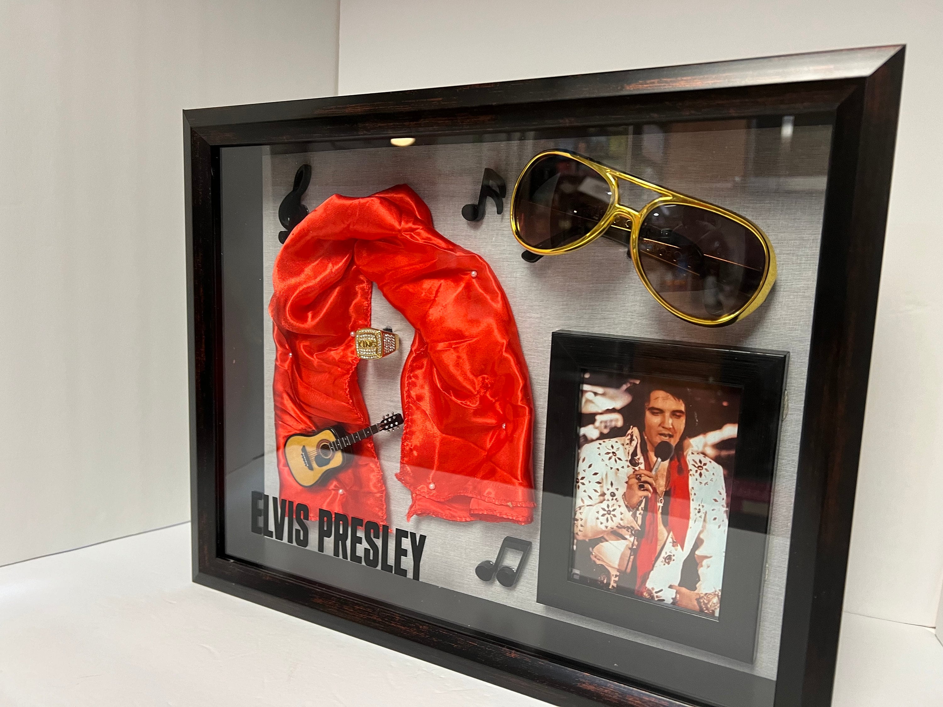 Elvis Presley the King Shadow Box Display Case - Etsy