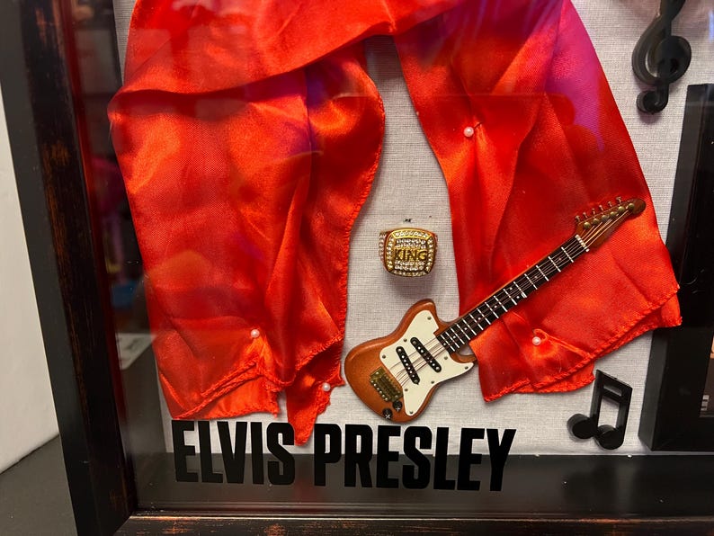 Elvis Presley the King Shadow Box Display Case - Etsy