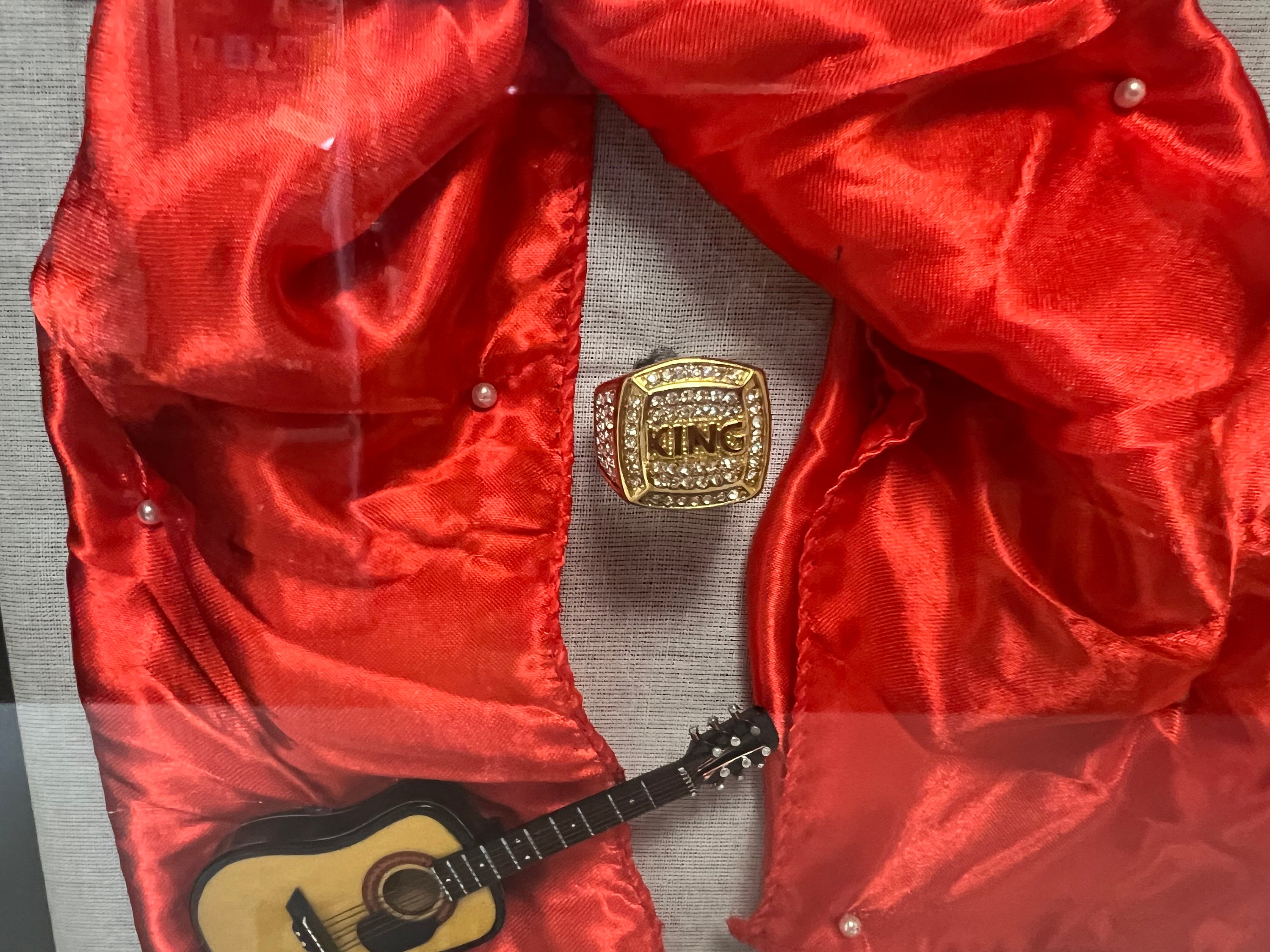 Elvis Presley the King Shadow Box Display Case - Etsy