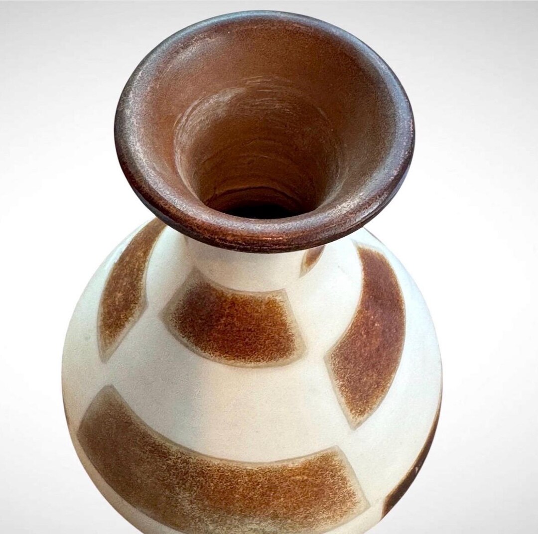 Vintage Peruvian Folk Art Pottery Vase Signed Valeriano Paz Chulucanas ...