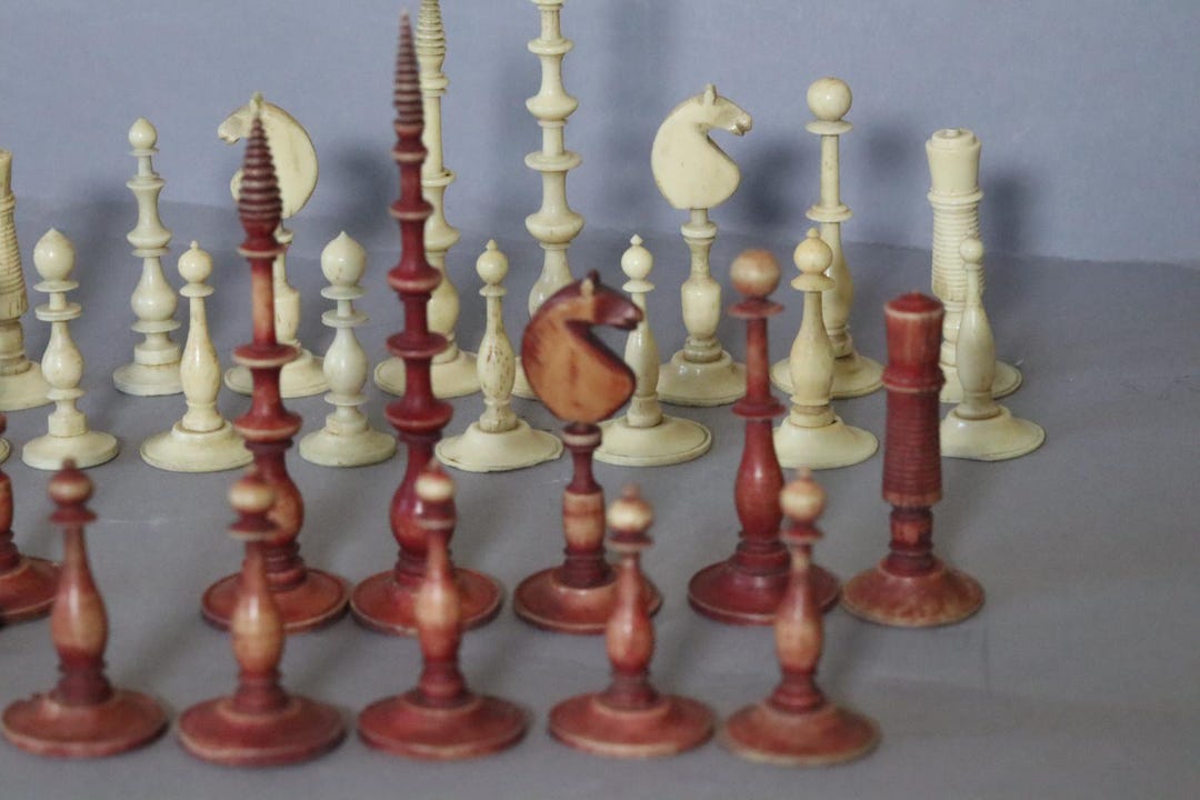 Selenus Chess Set- Turned and Carved , Nüremberg 1880 Original NOT ...
