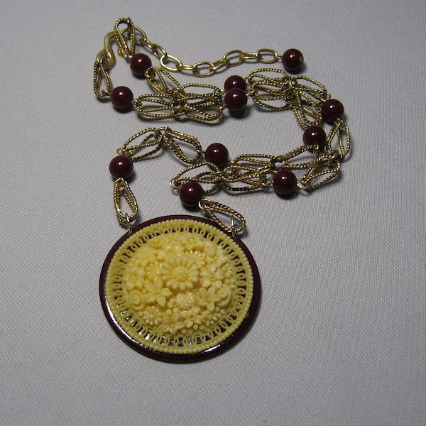 Bakelite Necklace - Etsy