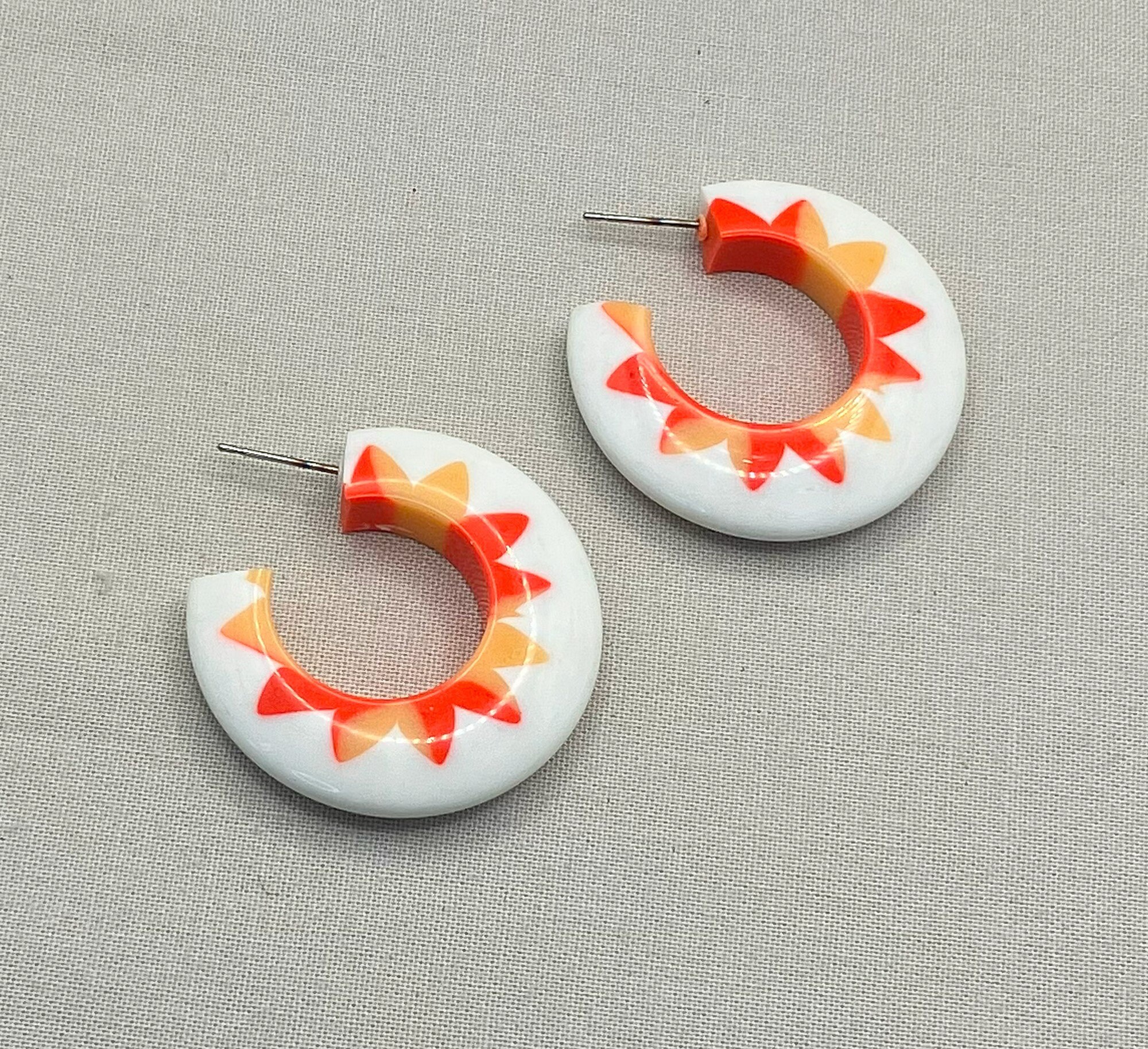 Vintage Mod Lucite Hoop Earrings - Etsy
