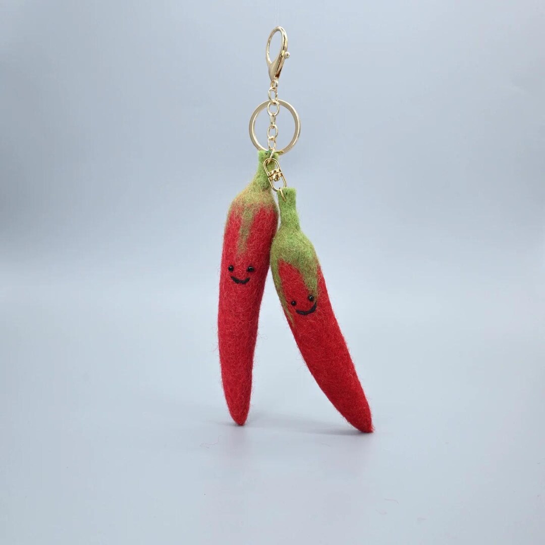 Handmade Wool Felt Chili Pepper Keychain, Cute Spicy Pepper Bag Charm ...