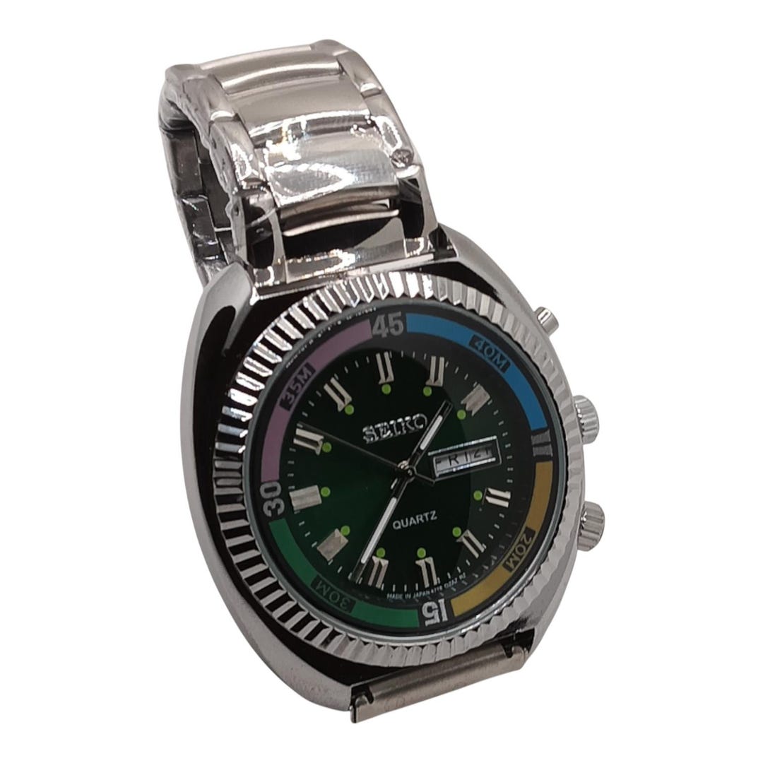 Refurbished Vintage Seiko Quartz Watch | Green Sunburst Dial, Rotating ...
